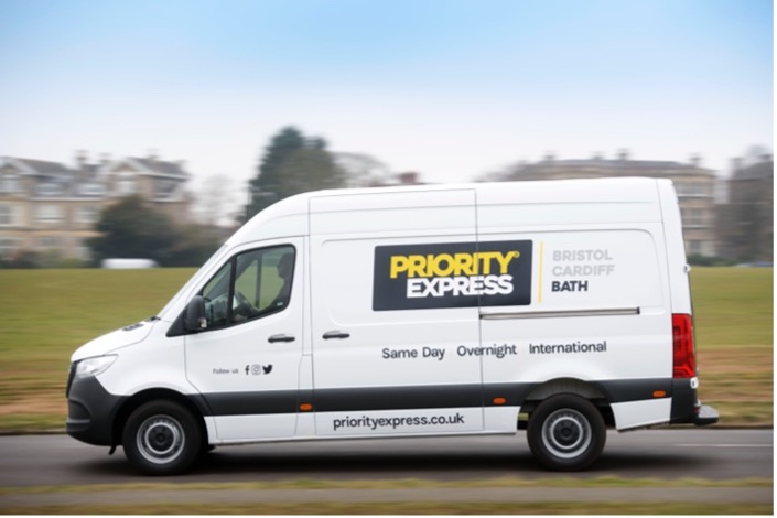 Benefits of becoming a delivery driver | Priority Express Blog